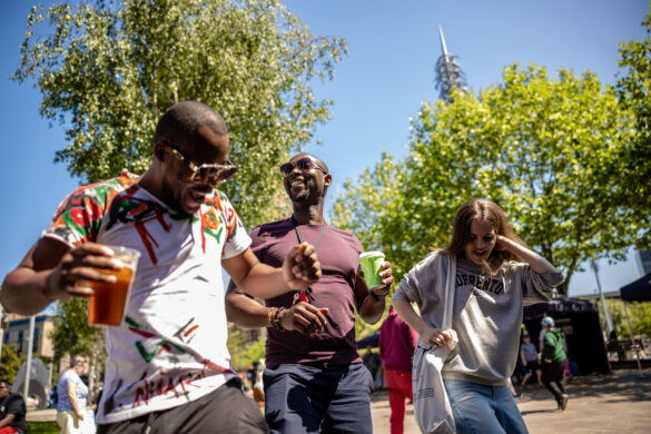 BCB Radio 106.6FM – Tuned in to Bradford